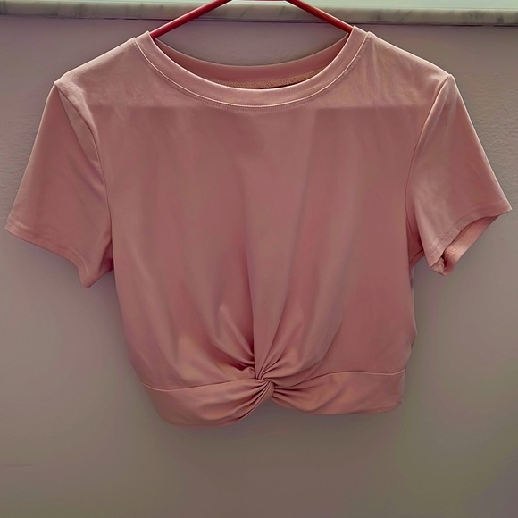 Tops | Crop Top Tee | Poshmark